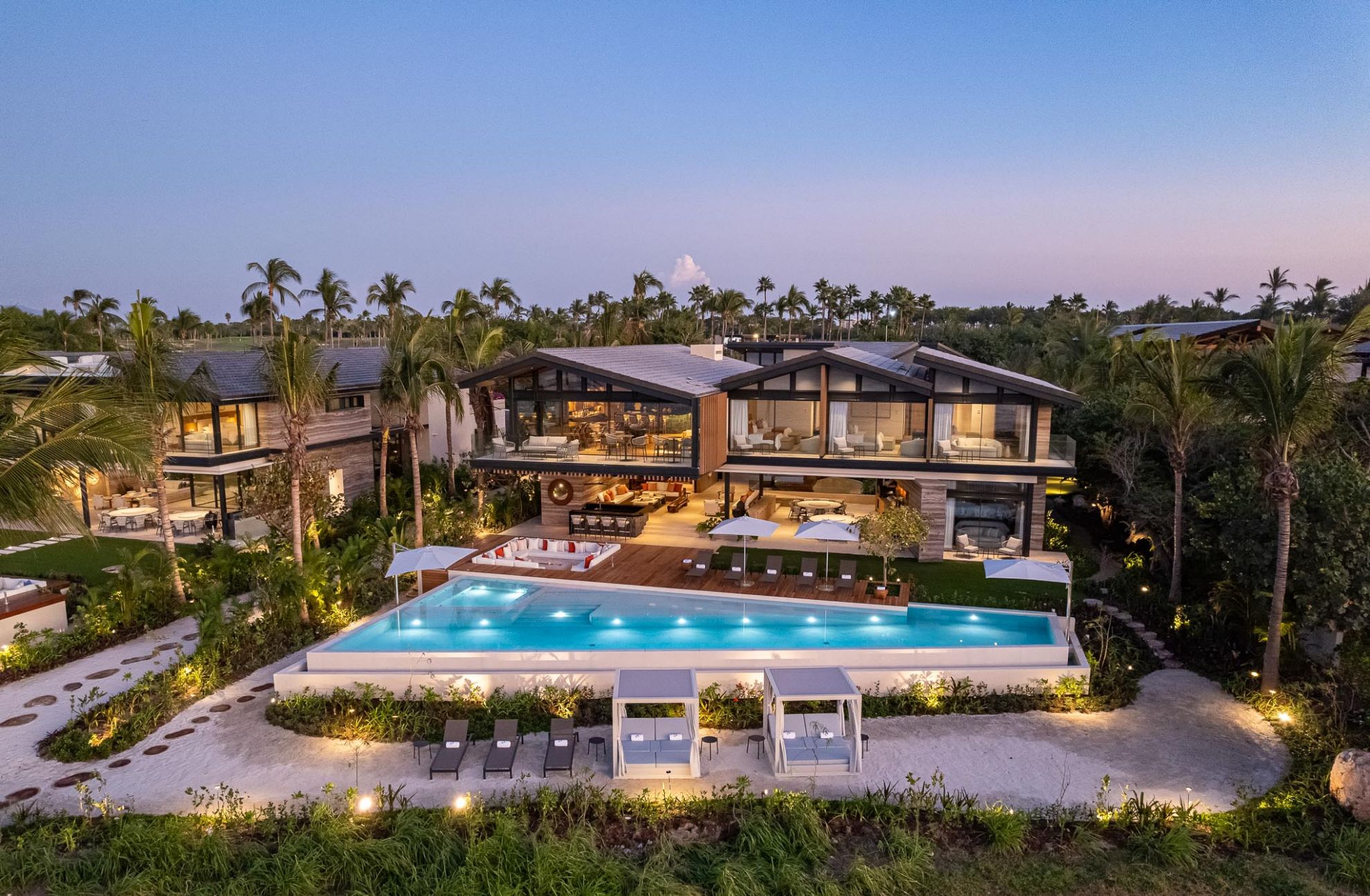 Punta Pacífico Sur – Luxury Beachfront Villa in Punta Mita | VEHM