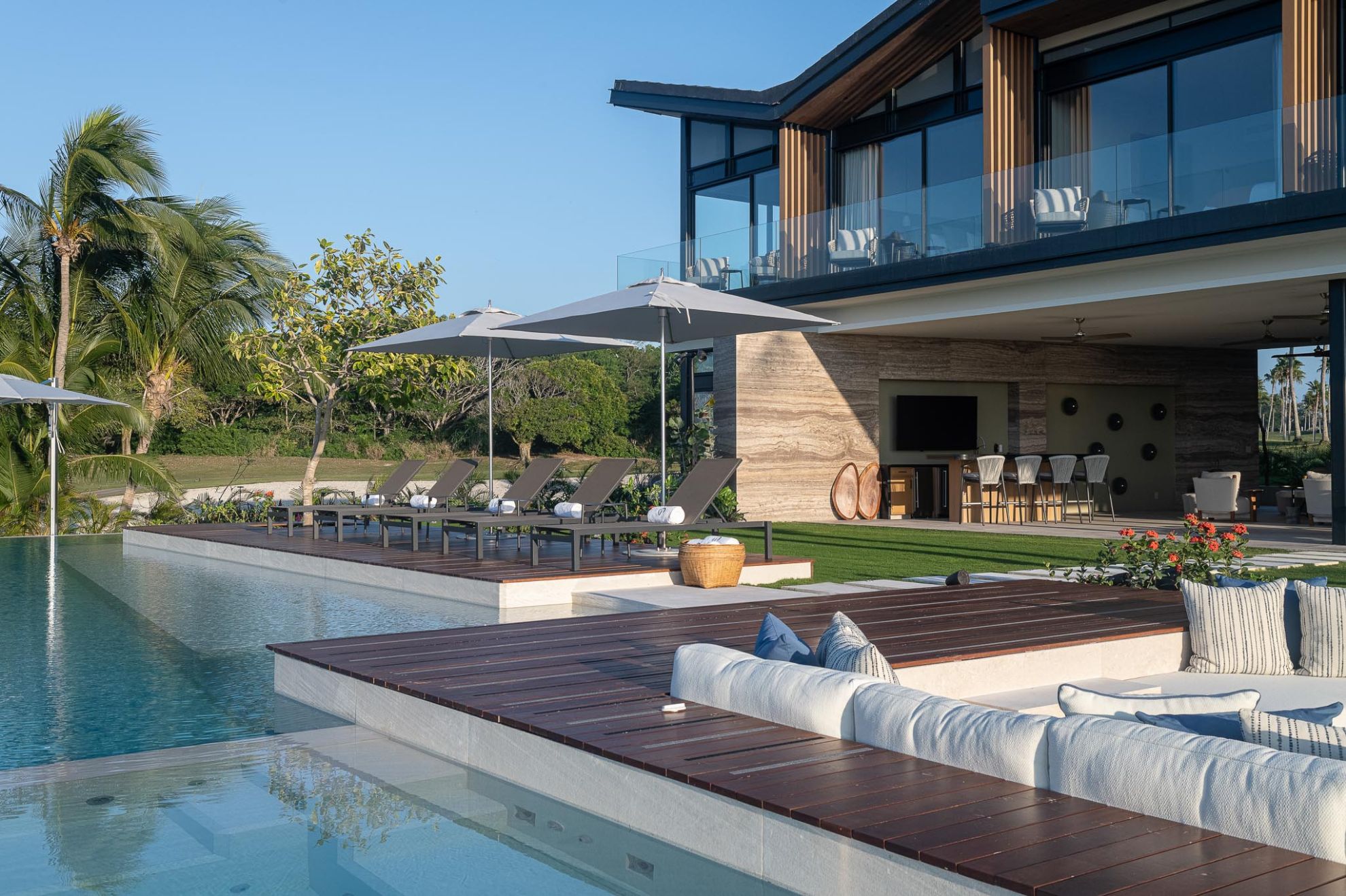 Punta Pacífico Norte – Luxury Oceanfront Villa in Punta Mita | VEHM