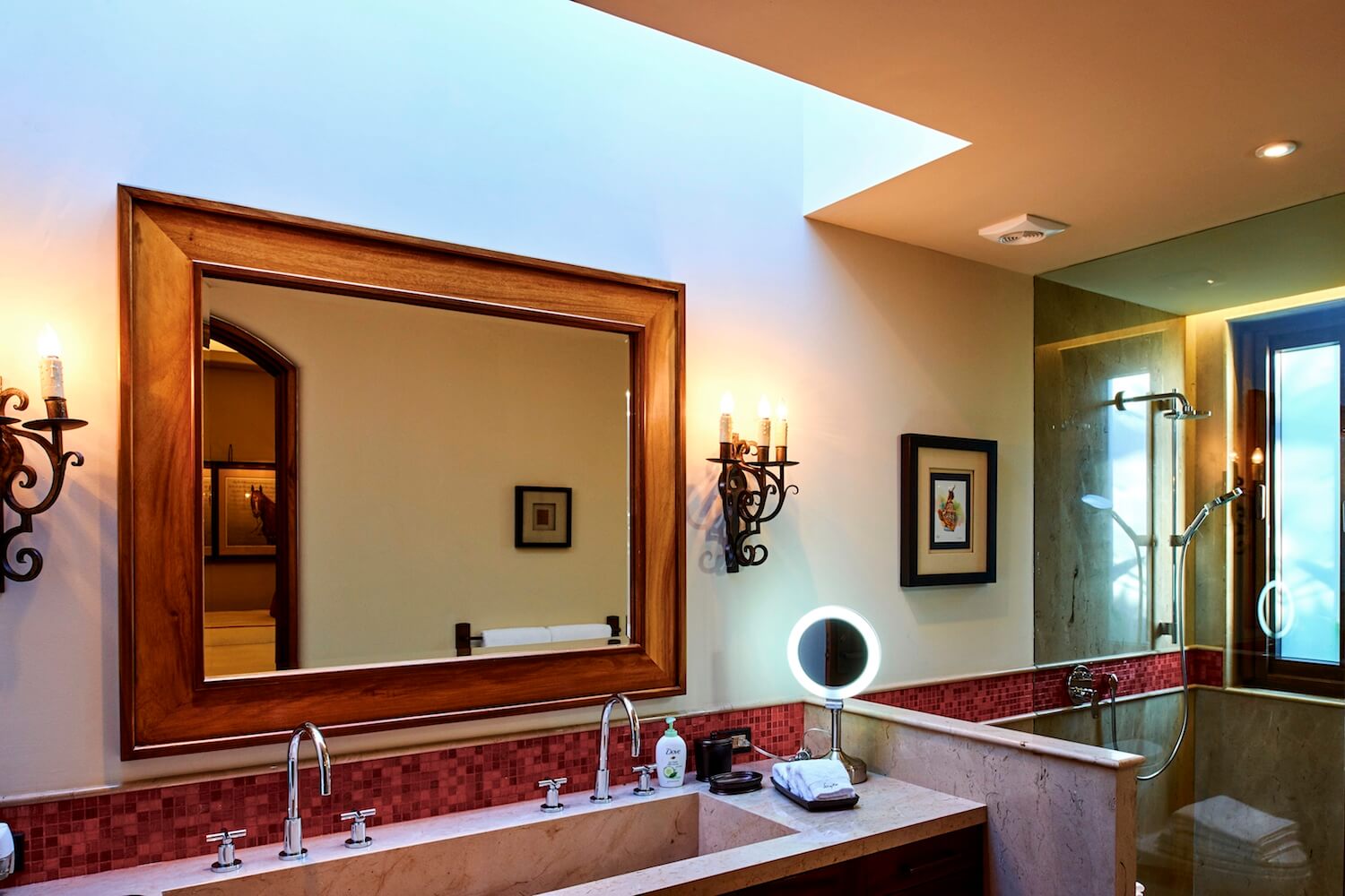 Casa Singita | Luxury 5‑Bedroom Beachfront Villa in La Punta, Punta ...